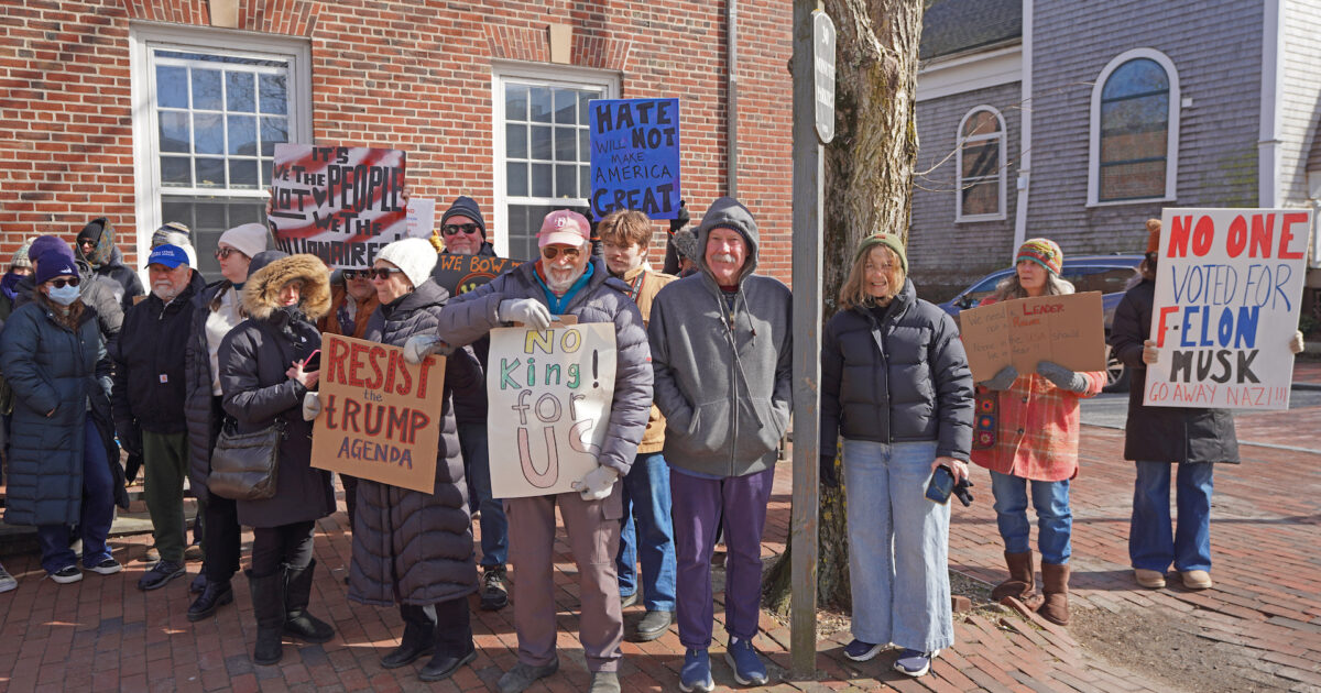 Nantucket Current | Anti-Trump Protesters Gather Downtown On…