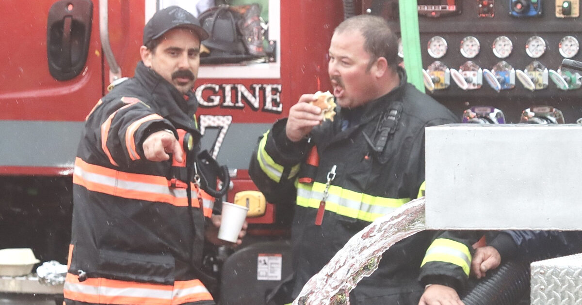 Nantucket Current | Photo Gallery: Massive North Shore House Fire