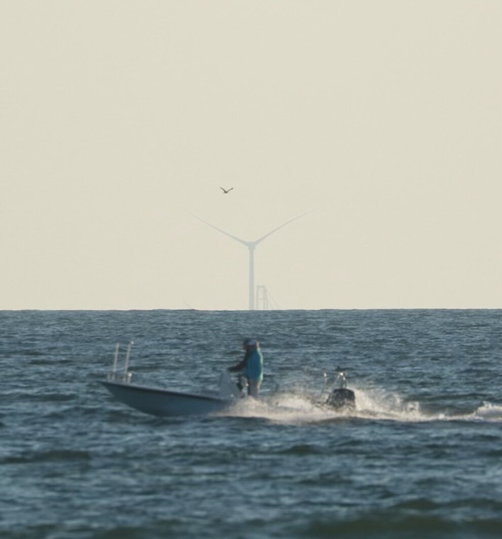 Nantucket Current | The First Vineyard Wind Turbine Rises Off…