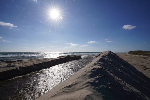Nantucket Current | Sesachacha And Hummock Ponds Opened To Ocean