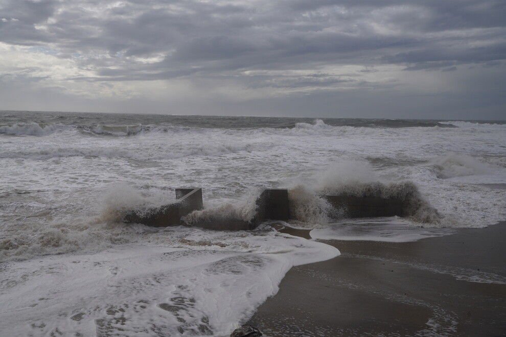 Nantucket Current | PHOTOS: Storm Causes South Shore Erosion,…