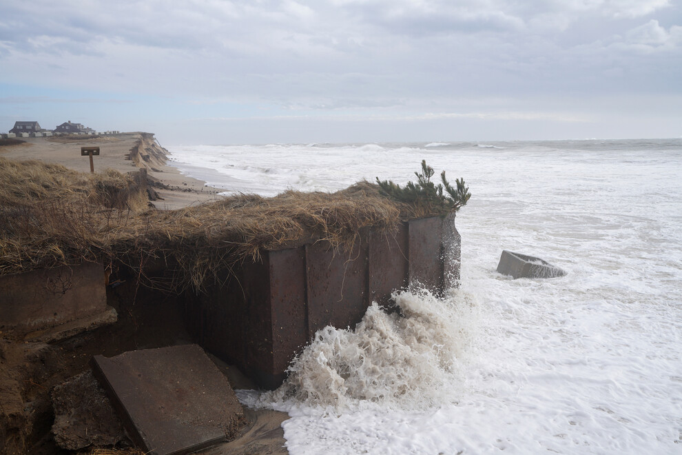 Nantucket Current | PHOTOS: Storm Causes South Shore Erosion,…