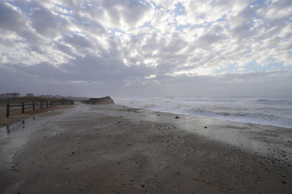 Nantucket Current | PHOTOS: Storm Causes South Shore Erosion,…