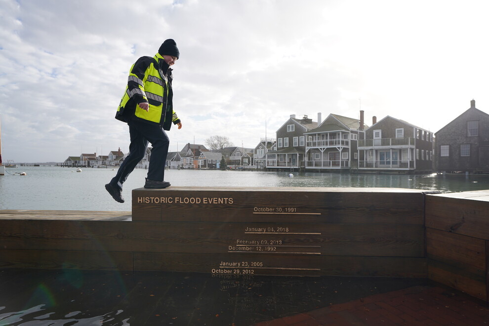 Nantucket Current | PHOTOS: Storm Causes South Shore Erosion,…