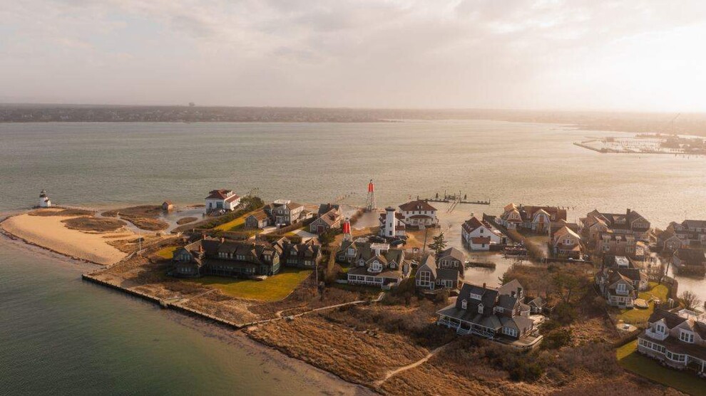 Nantucket Current | PHOTOS: Extensive Downtown Flooding After Another…