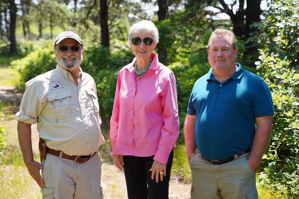 Nantucket Current | Hunting Association Signs Agreement With Town To…