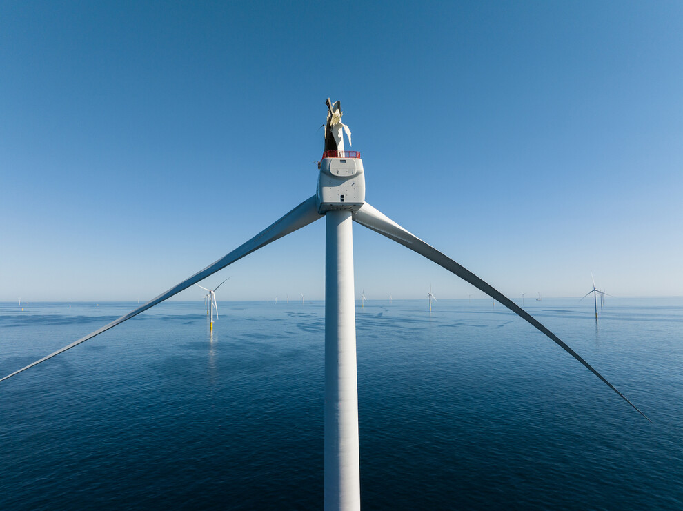 Nantucket Current | Damaged Vineyard Wind Turbine Struck By Lightning