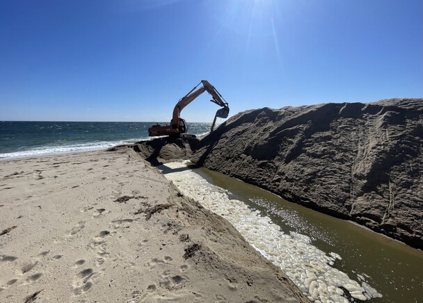 Nantucket Current | Sesachacha And Hummock Ponds Opened To Ocean