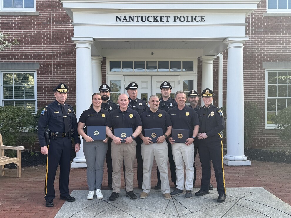 Nantucket Current | Nantucket Police Officers Receive Lifesaving…