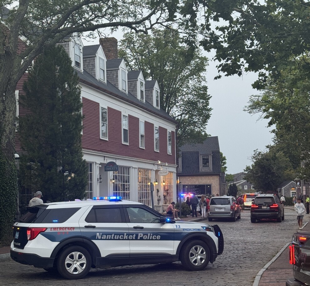 Nantucket Current | Police Shut Down Lower Main Street After Bomb…
