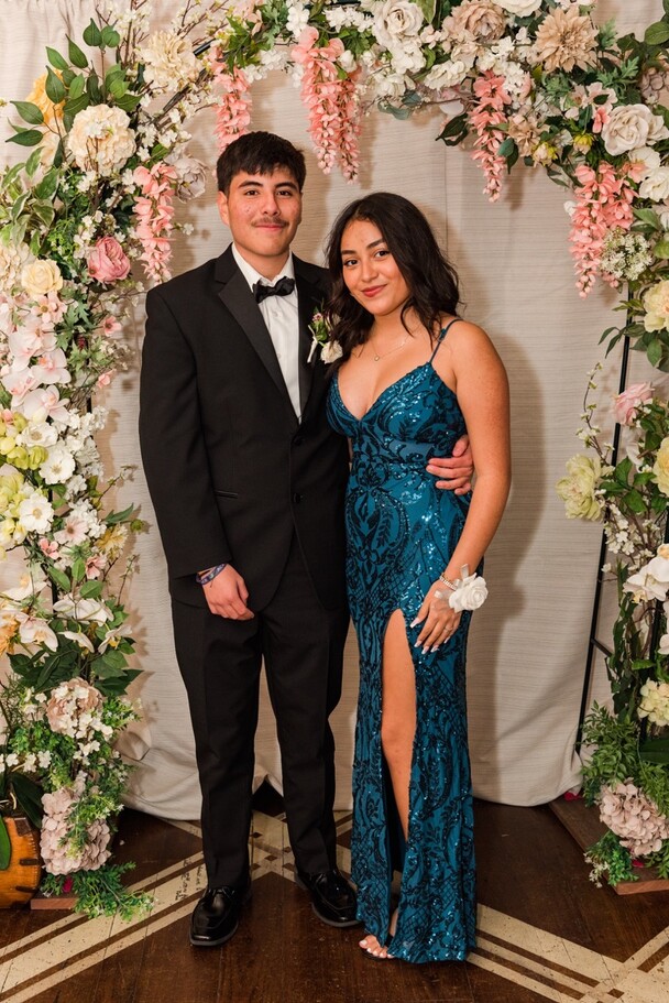 Nantucket Current | Photo Gallery: NHS Junior Prom